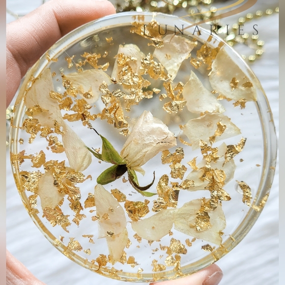 lunaries | Accents | Set Of 2 Resin Coasters With Preserved Roses And ...